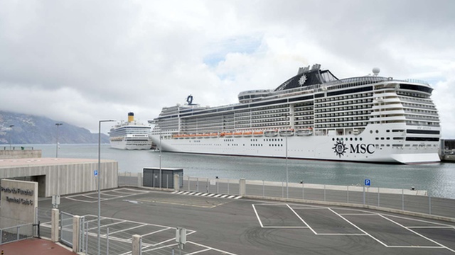 Navios italianos trazem oito mil pessoas para visitar a Madeira