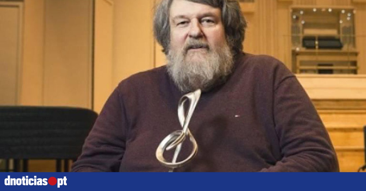 Compositor britânico Oliver Knussen morreu aos 66 anos — DNOTICIAS.PT