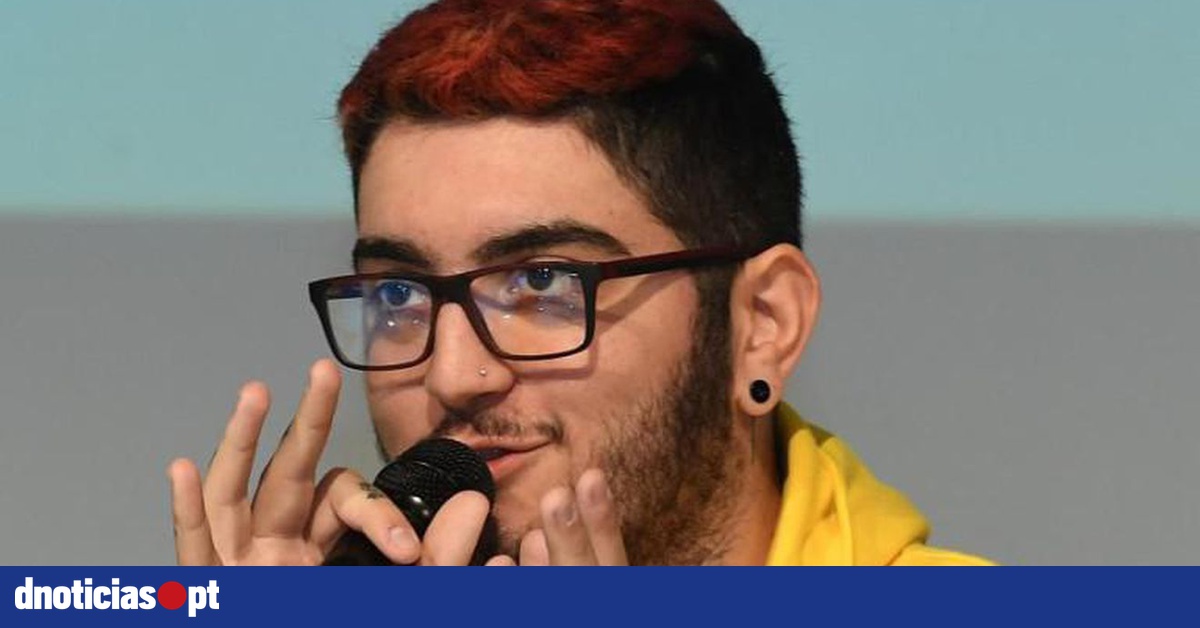 SirKazzio: “É importante pôr sempre em primeiro lugar os estudos ...