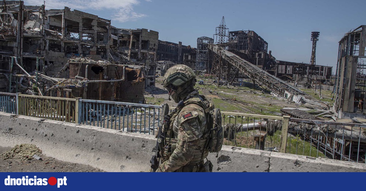 Kiev diz que a reconquista de Izium "está em curso" — DNOTICIAS.PT