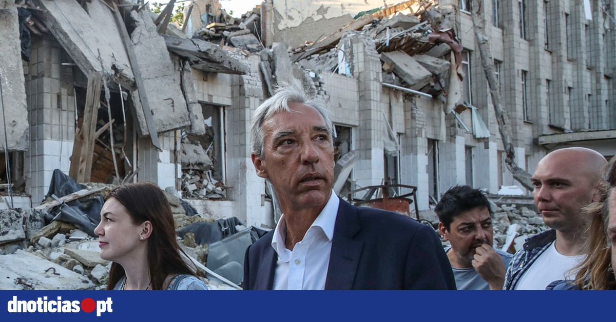 MNE discute em abrigo com autoridades de Jitomir reconstrução de ...