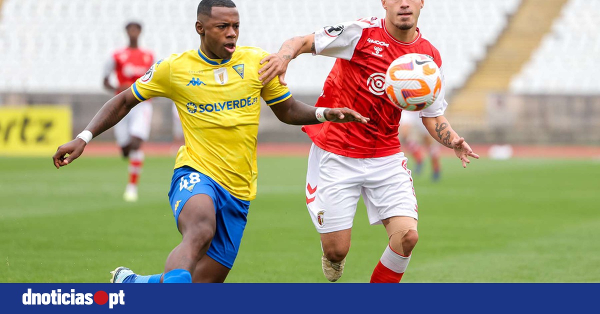 Michel Costa é reforço do Marítimo — DNOTICIAS.PT