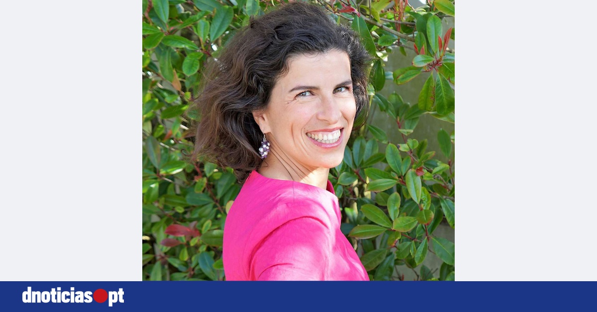 Ana Moreira apresenta livro 'Como não adoecer' na Fnac — DNOTICIAS.PT