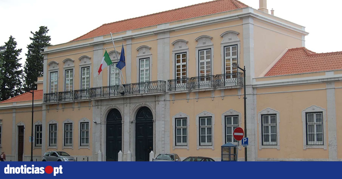 Trânsito cortado junto da embaixada de Itália em Lisboa devido a ...