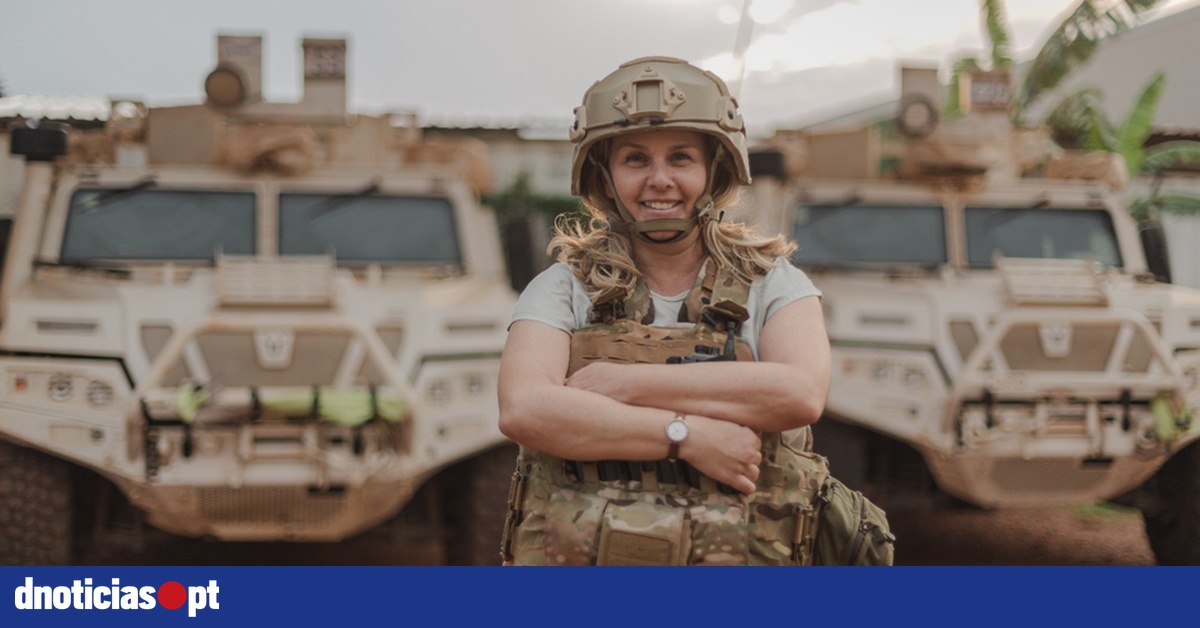 CEMGFA condecora madeirense Cristina Costa e Silva — DNOTICIAS.PT