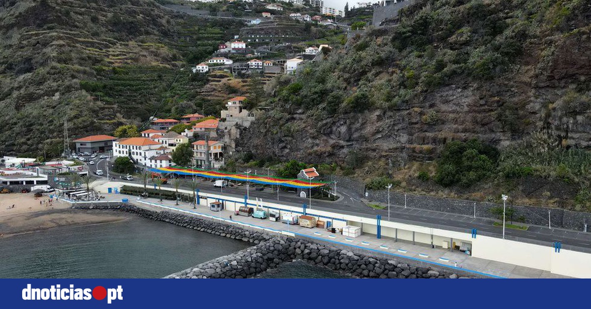 Marginal da Calheta encerrada temporariamente — DNOTICIAS.PT