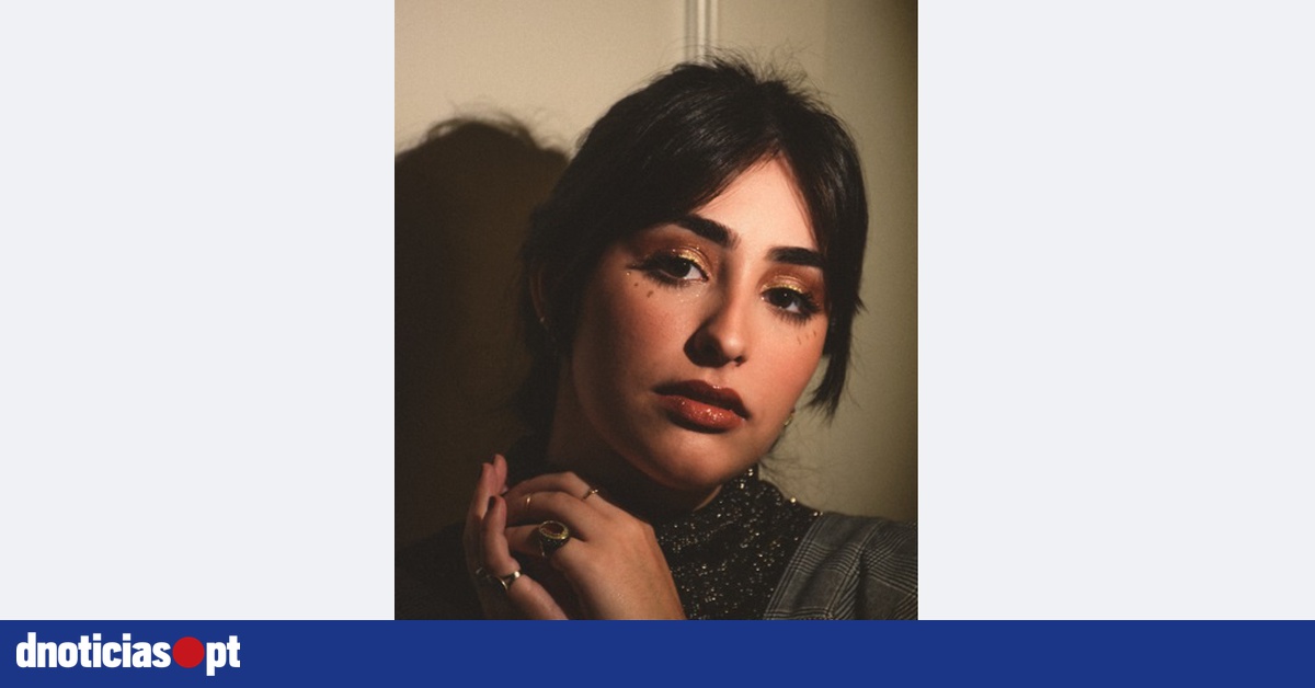 Elisa apresenta-se pela primeira vez com banda na Madeira — DNOTICIAS.PT