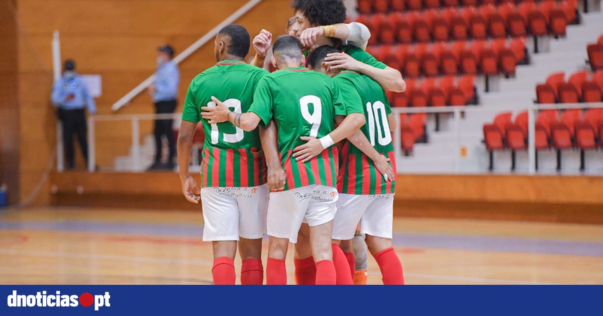 Adiado jogo Marítimo-Retaxo da II Divisão do Campeonato Nacional de ...