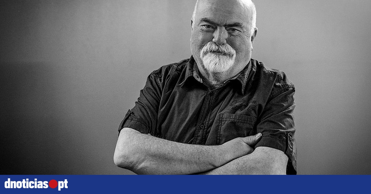 Roberto Merino presente no lançamento do livro 'Teatro Experimental do ...