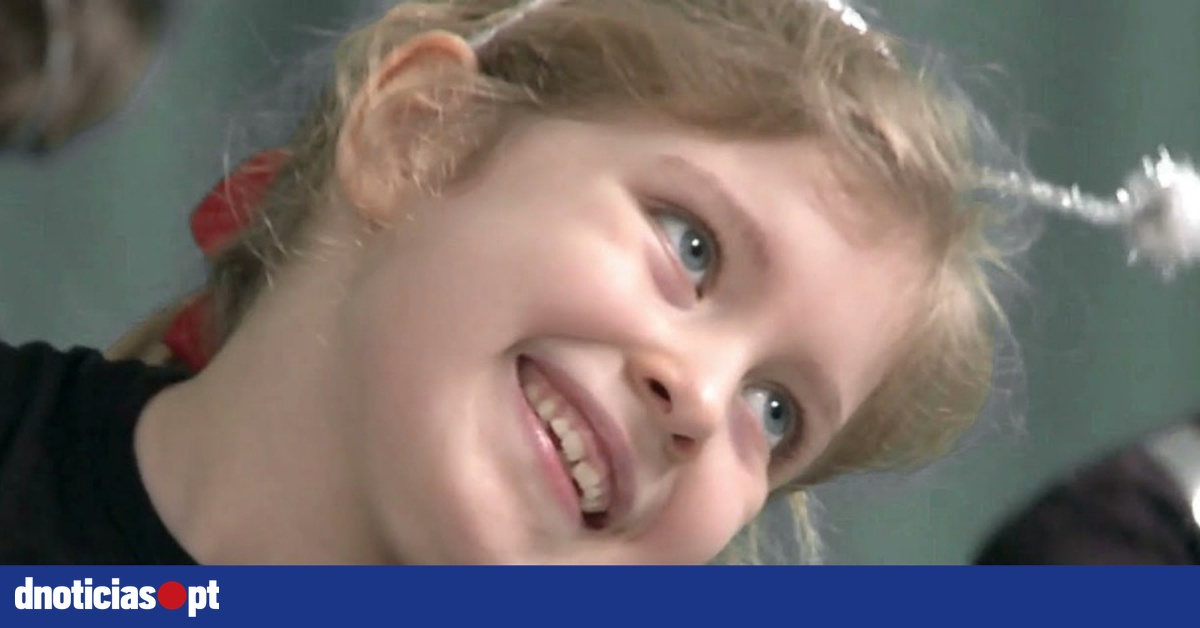 EB1/PE Cruz de Carvalho exibe vídeo 'Festa no Jardim' — DNOTICIAS.PT