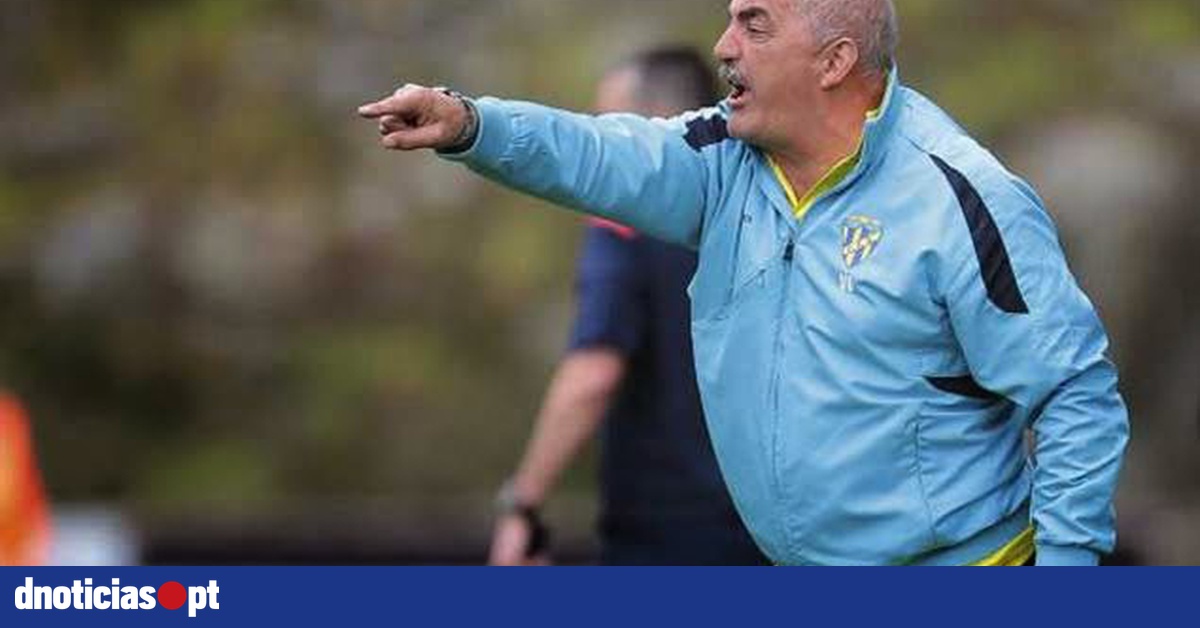 Morreu o treinador Vítor Oliveira aos 67 anos — DNOTICIAS.PT