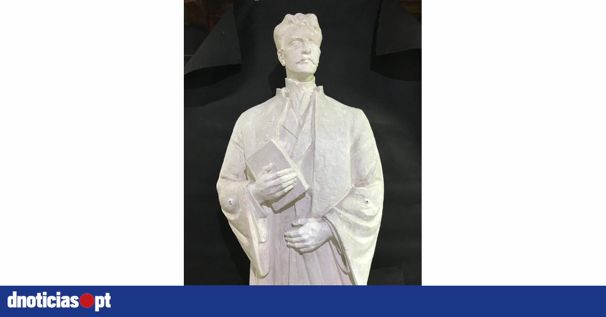 Escultura de Jaime Moniz restaurada em exposição no 'Baltazar Dias ...