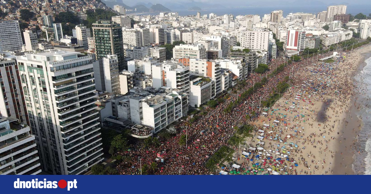 Mais de 155 milhões de brasileiros vão às urnas escolher representantes ...