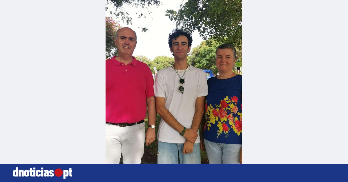 Bloco de Esquerda anuncia mandatário jovem — DNOTICIAS.PT