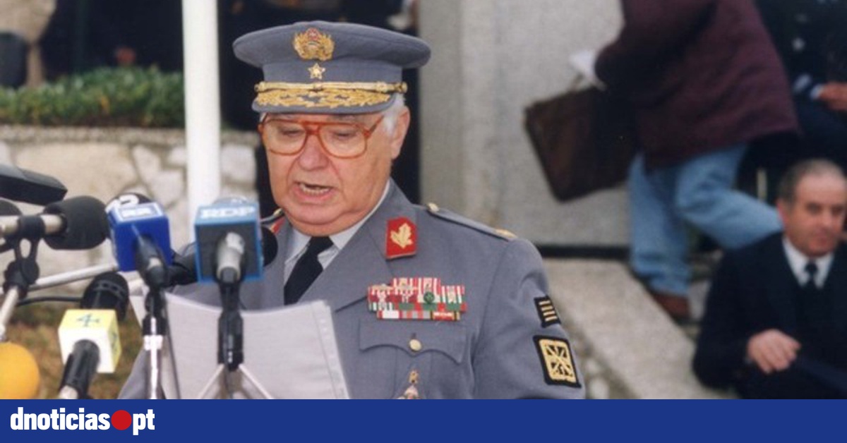 Parlamento lamenta morte de antigo chefe do Exército Cerqueira Rocha ...