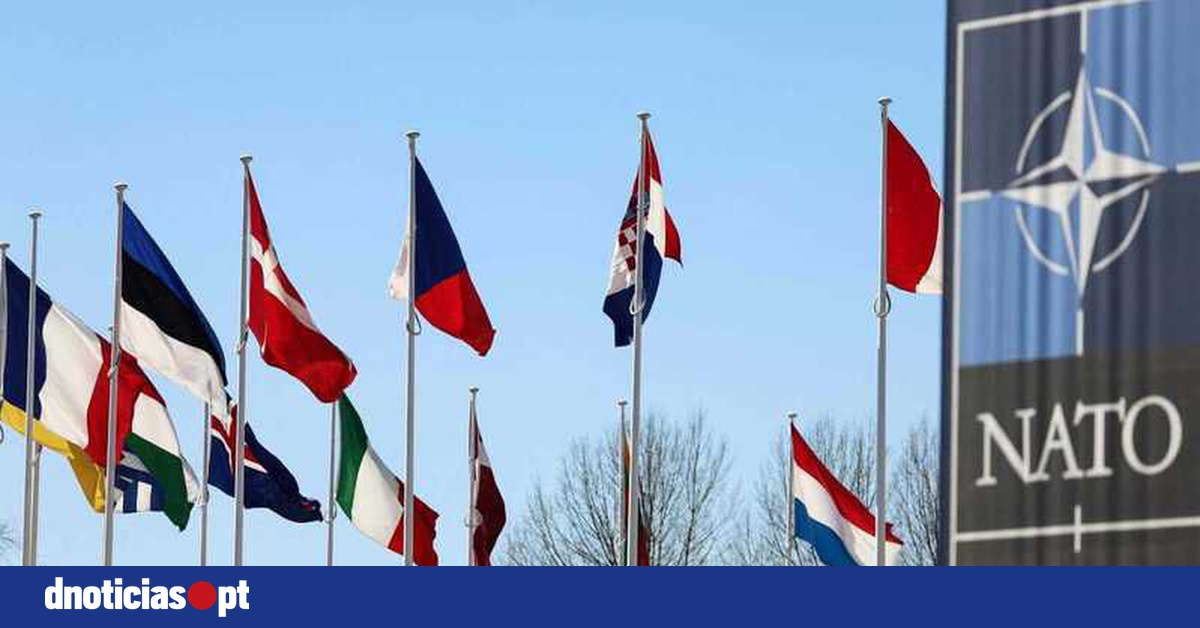 MNE da NATO reúnem-se em Bruxelas no dia em que a Finlândia se junta à ...