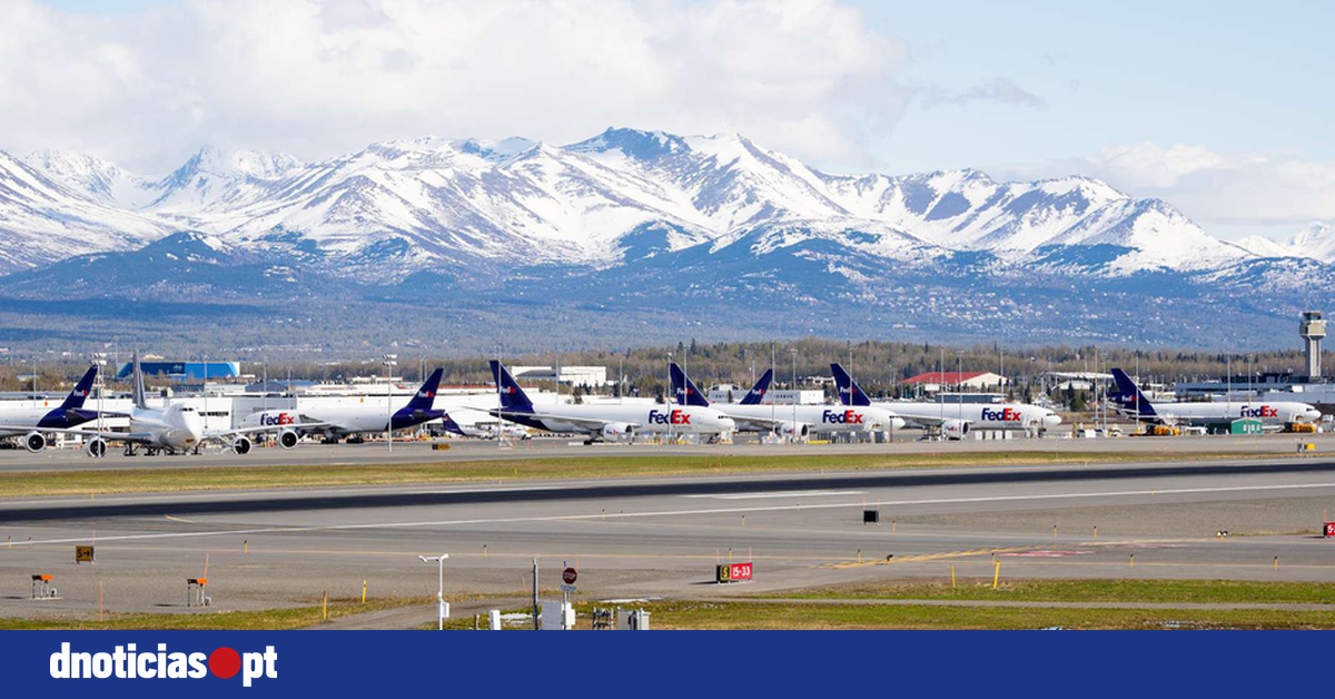 Pequeno avião desaparecido no Alasca com 10 pessoas a bordo — DNOTICIAS.PT