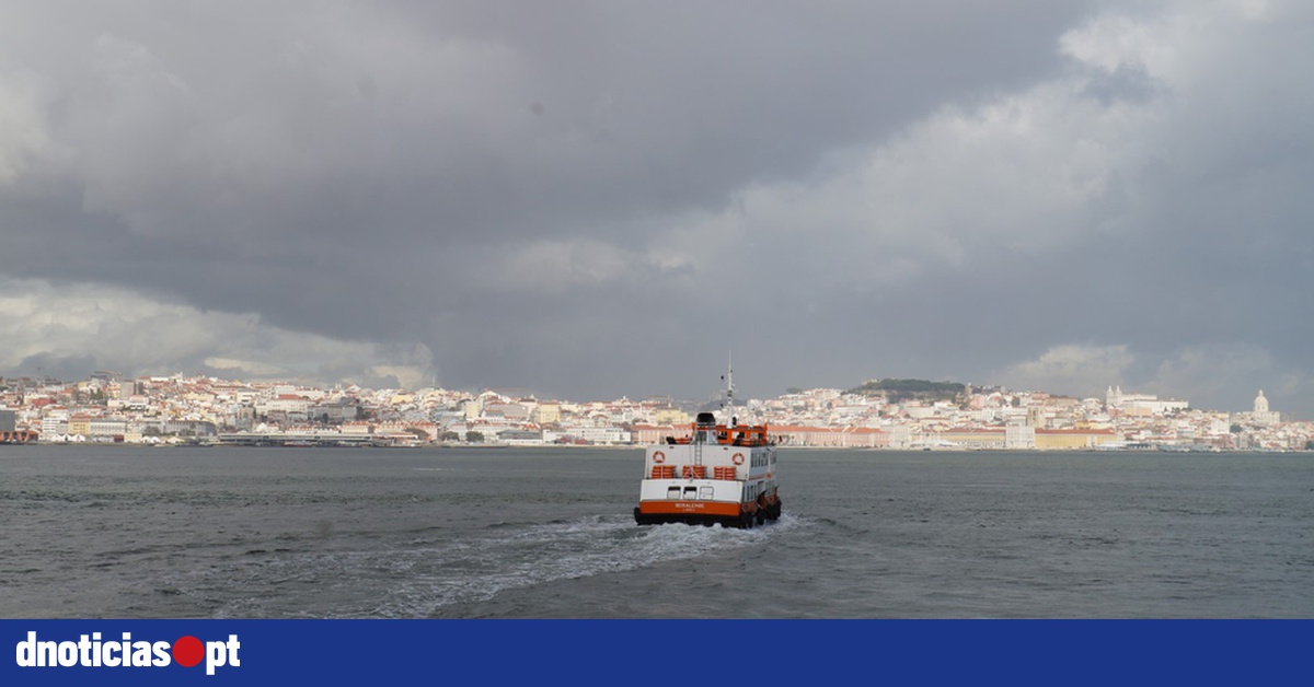 Entrega de quatro novos navios para a Transtejo — DNOTICIAS.PT