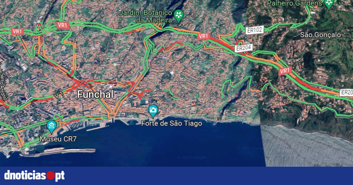 Trânsito congestionado na Via Rápida — DNOTICIAS.PT